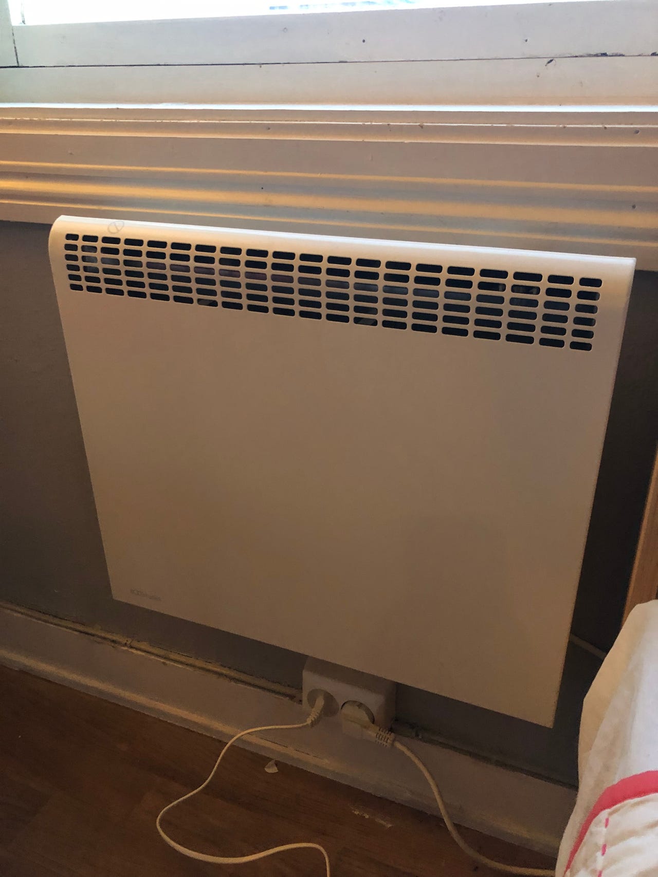 Liten panelovn må hentes før 23.4 | FINN torget