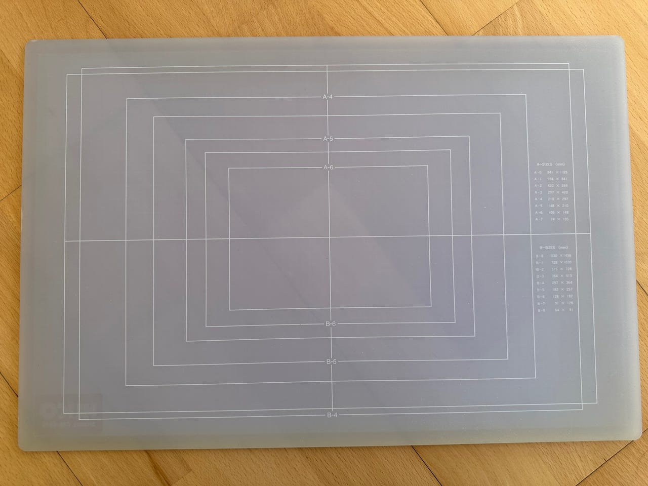 Klico - plastplate med ruter og mål for A0-A7, B0-B8 | FINN torget