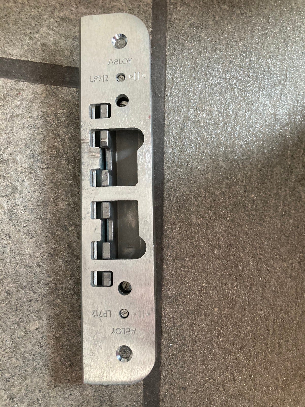 ASSA ABLOY komplett dørkasse til ytterdør | FINN torget