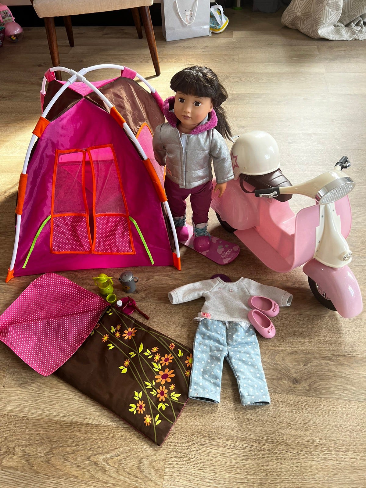 Our generation dukke, telt, scooter og div | FINN torget