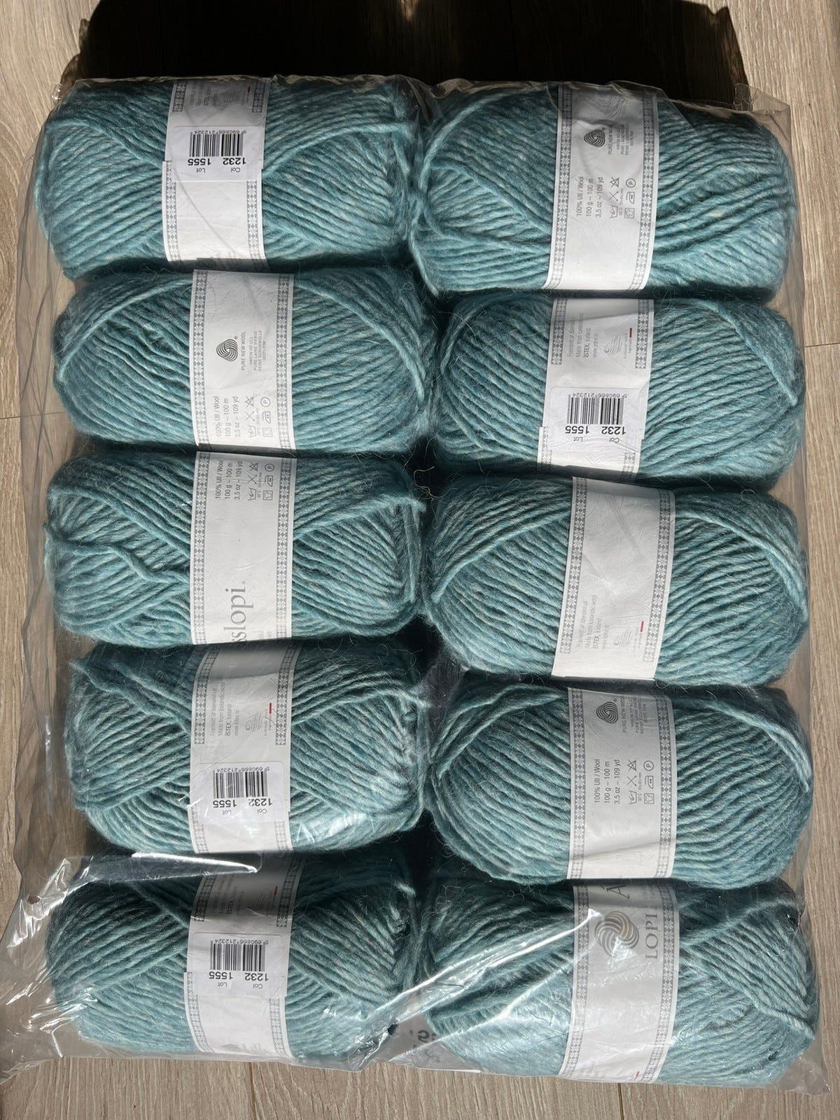 Álafosslopi, garn til f.eks Villmarksgensere, Alasuq Polar, Hopi | FINN ...