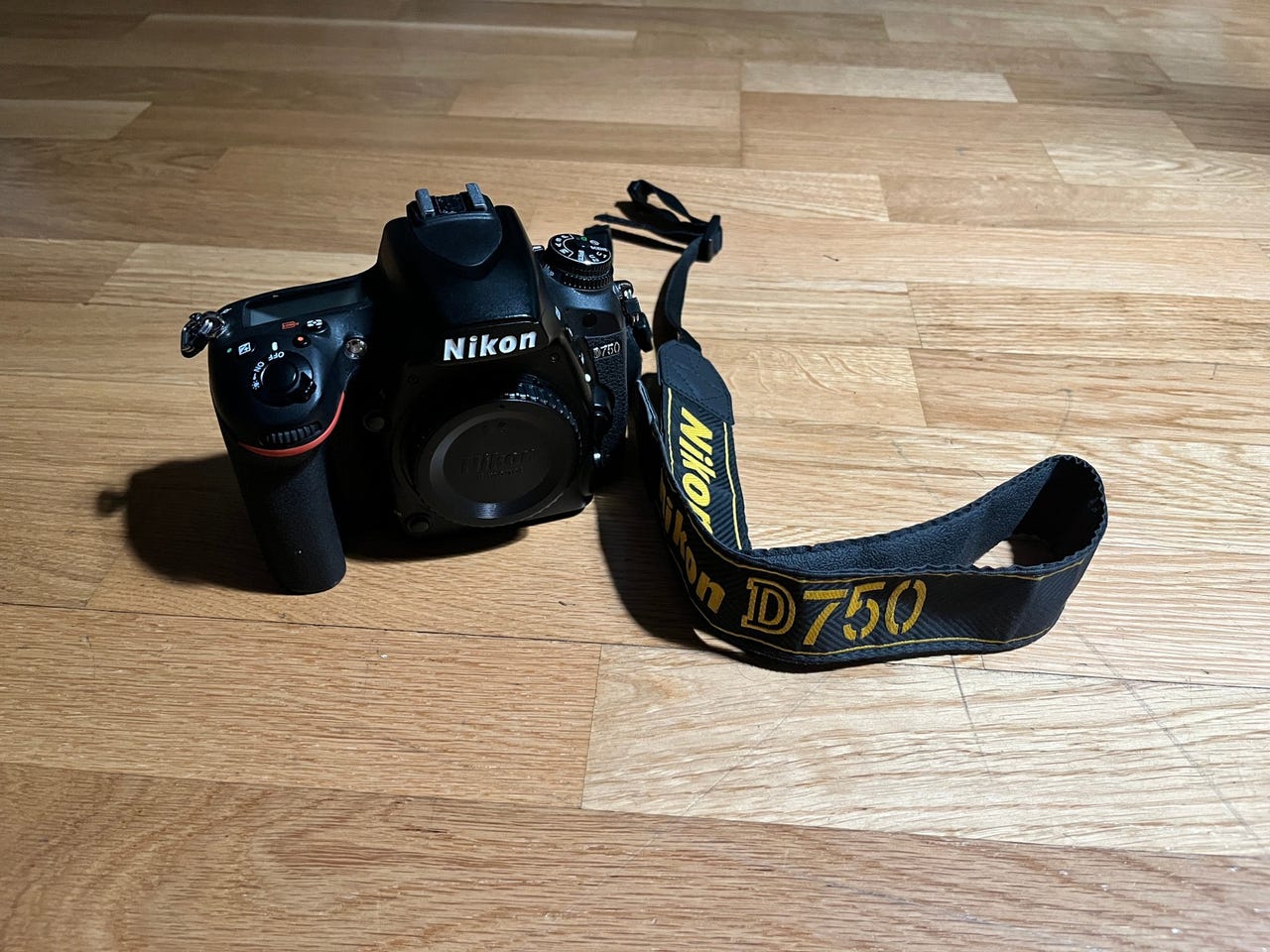 Nikon D750 med ny lukker | FINN torget