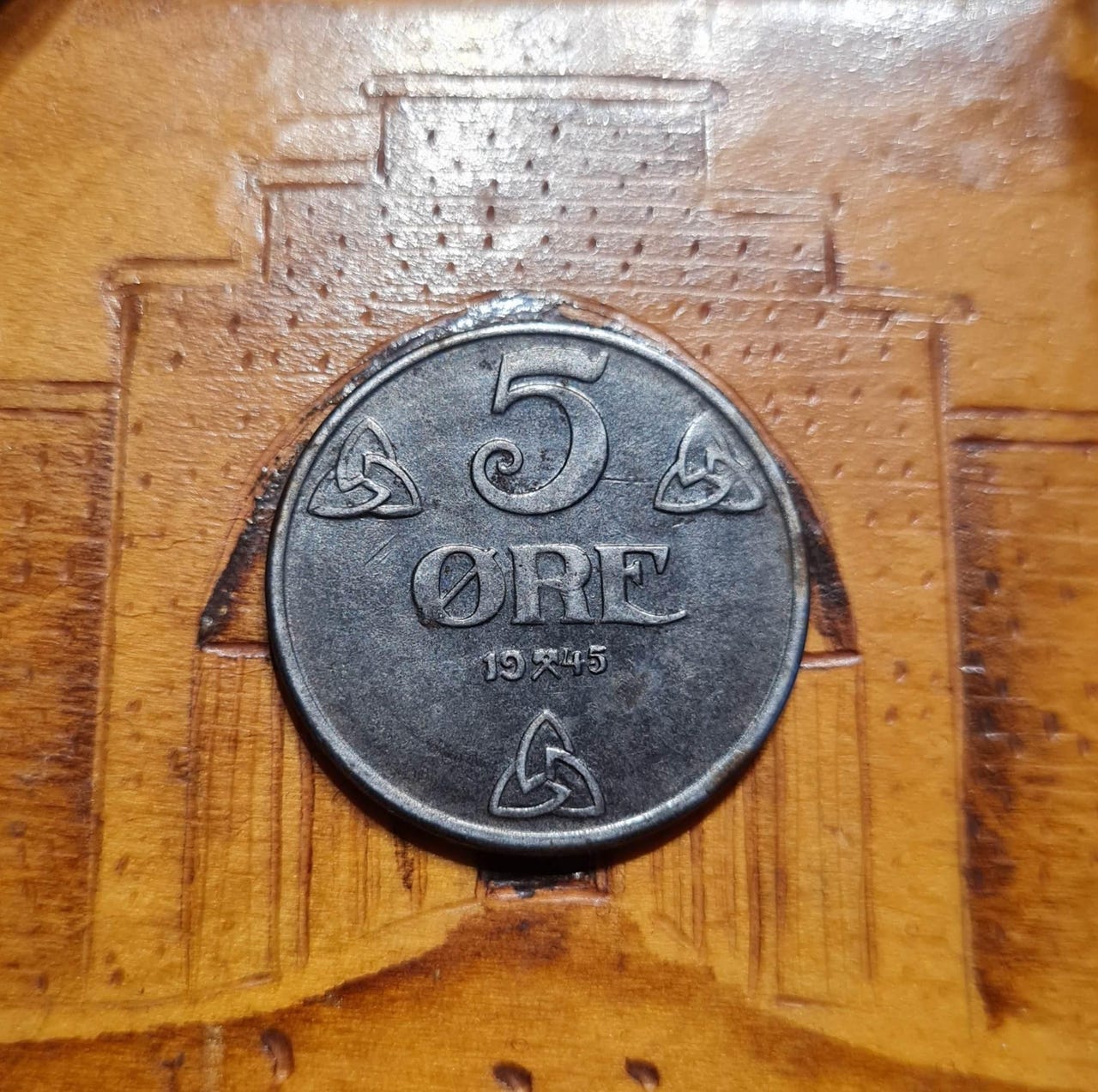 Sjeden norsk mynt 5 øring fra 1945 i god stand | FINN torget