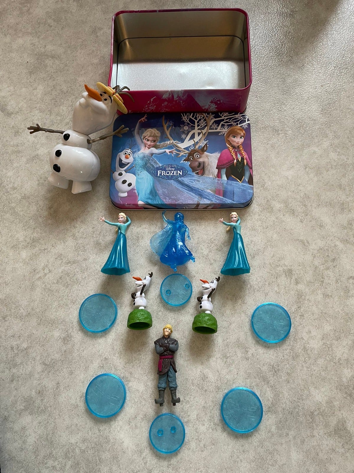 Anna og Elsa | FINN-torget