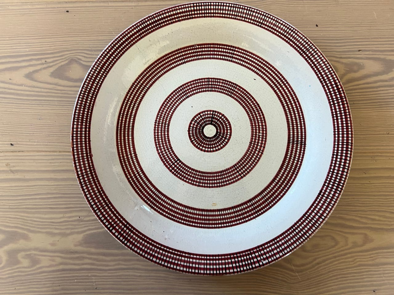 Vakkert retro fat fra ELLE keramikk Ø 31 cm - design Berit Hansen ...