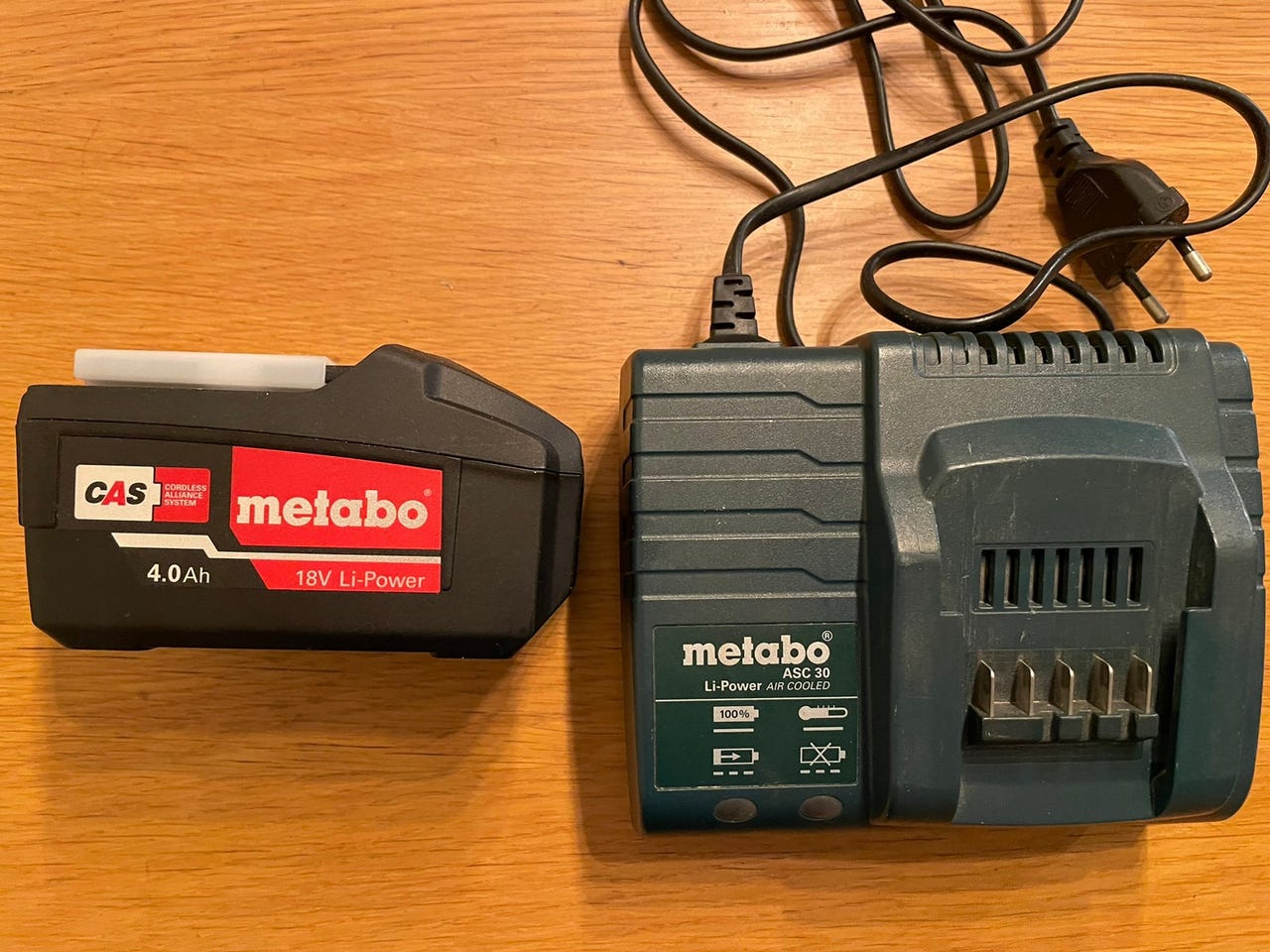 Metabo 18V 4Ah batteri + ASC30 lader | FINN torget