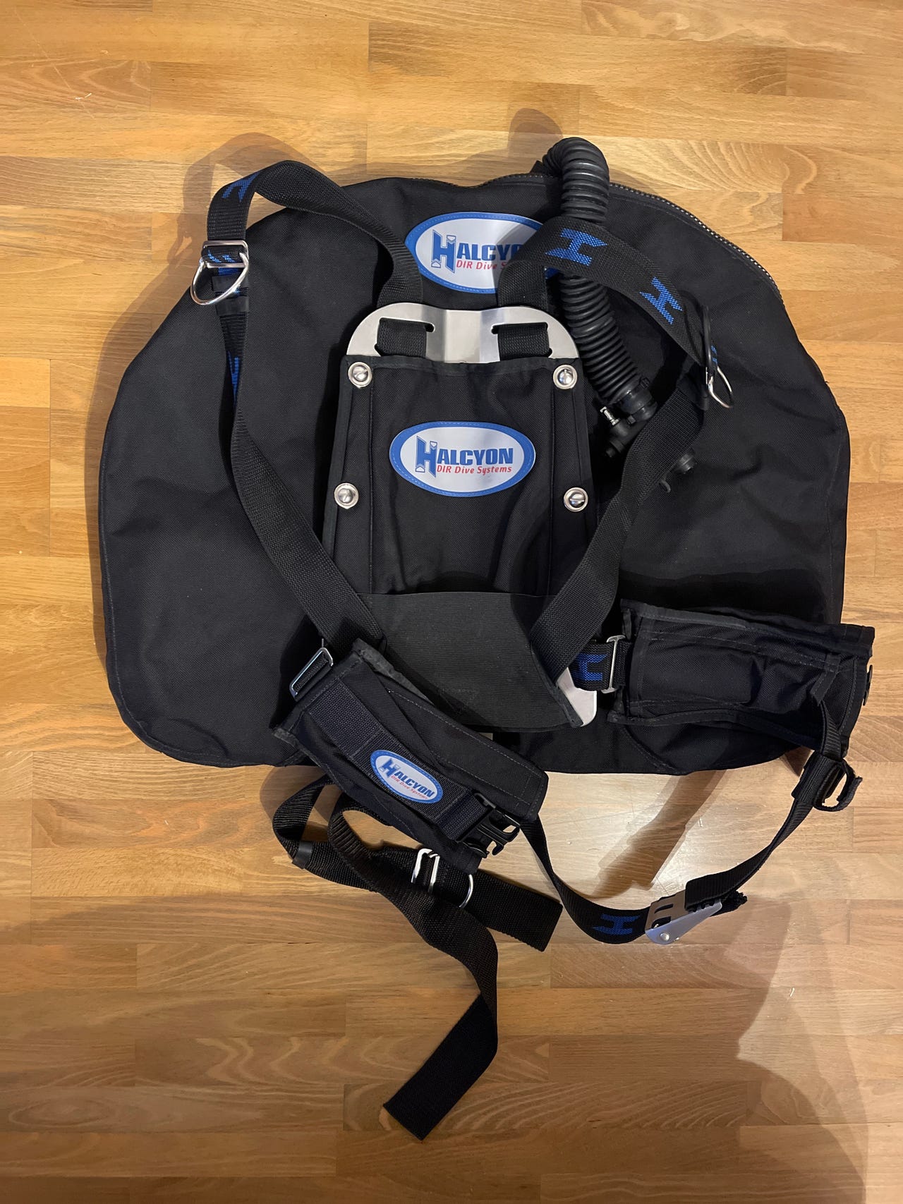 Halcyon Explorer 40 | FINN-torget