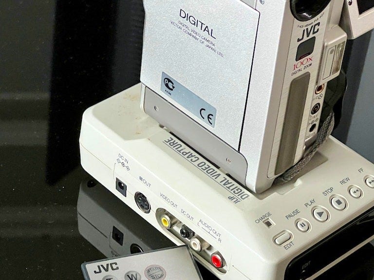 Utleie av utstyr/studio til digitalisering av video (VHS, miniDV) og ...
