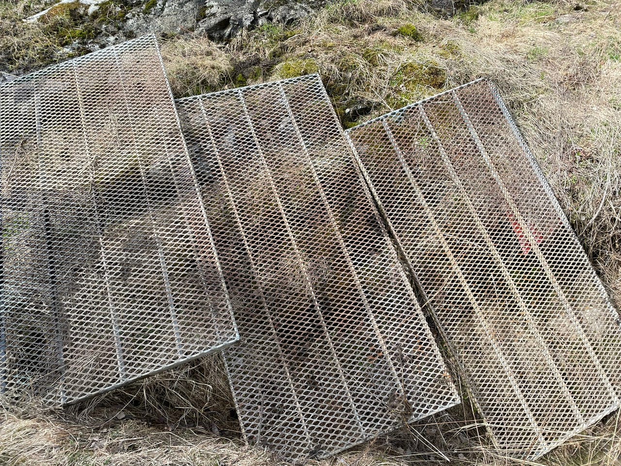 Strekkmetall rister 2x1 m på ramme | FINN torget