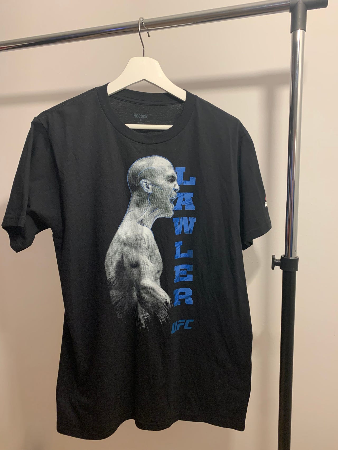 NY UFC Reebok Robbie Lawler t skjorte | FINN-torget