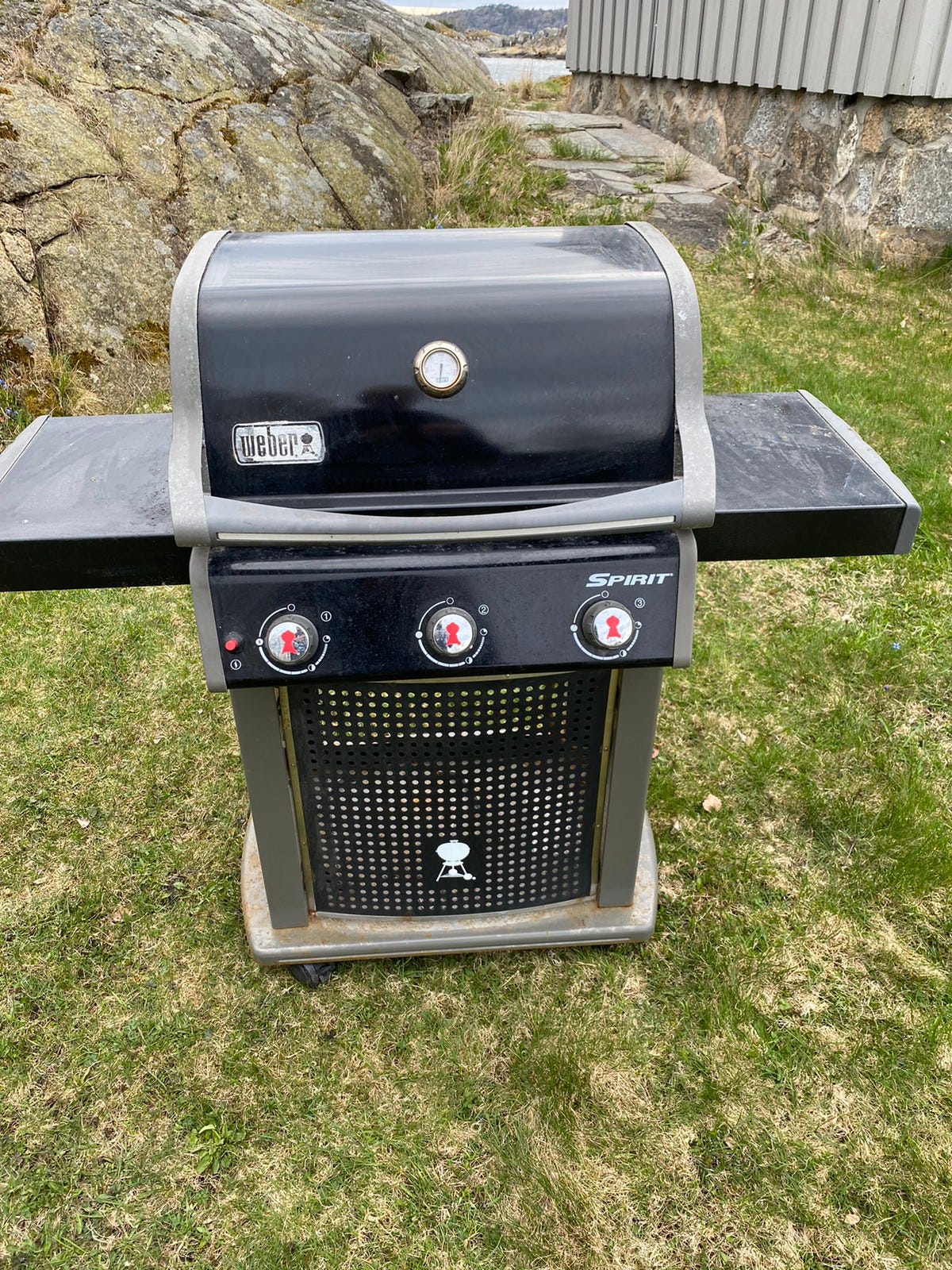 gassgrill Weber Spirit m tre brennere | FINN torget