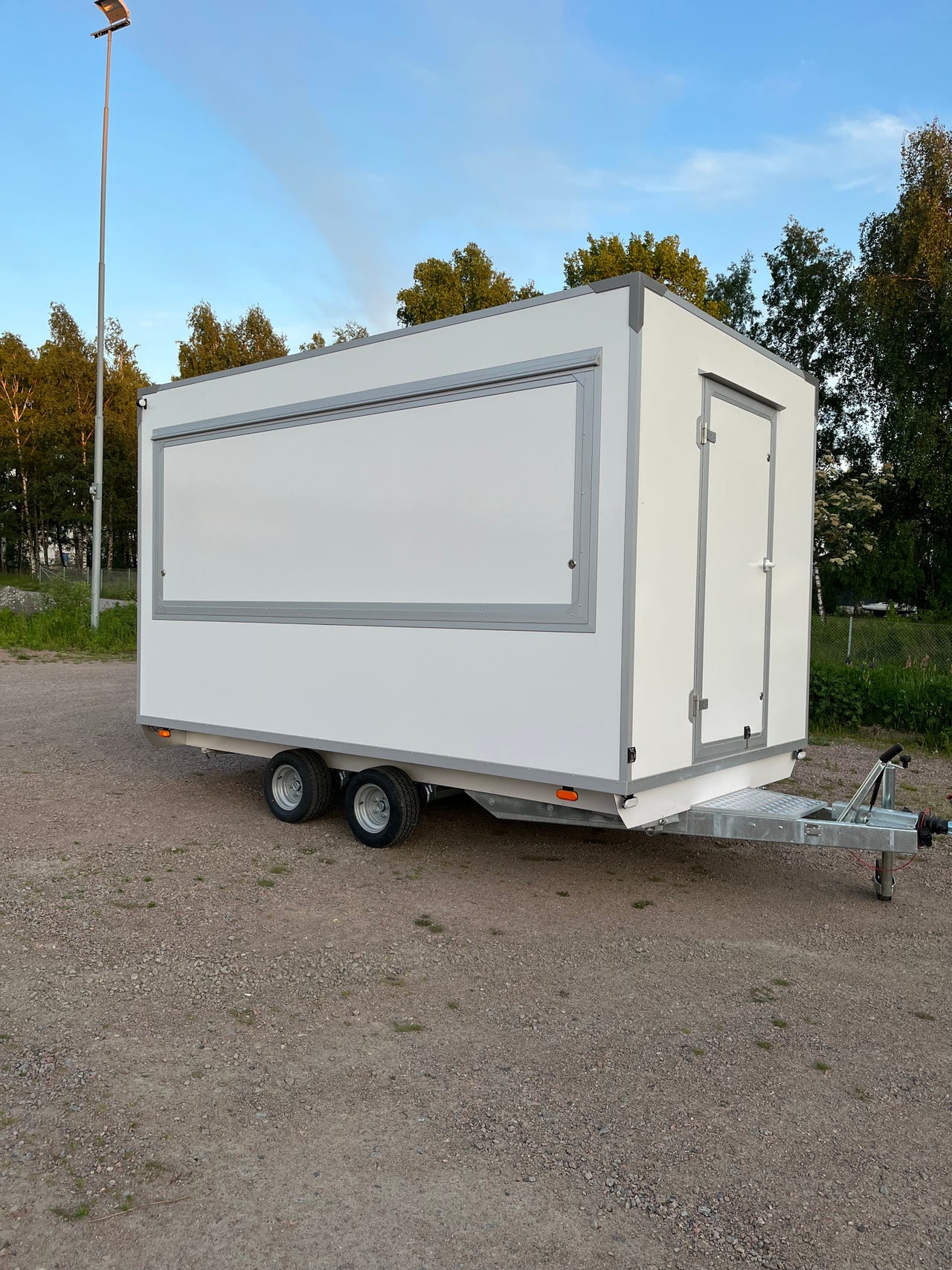 Salgsvogn 4 Meter Dobbelakslet Nyprodusert | FINN torget