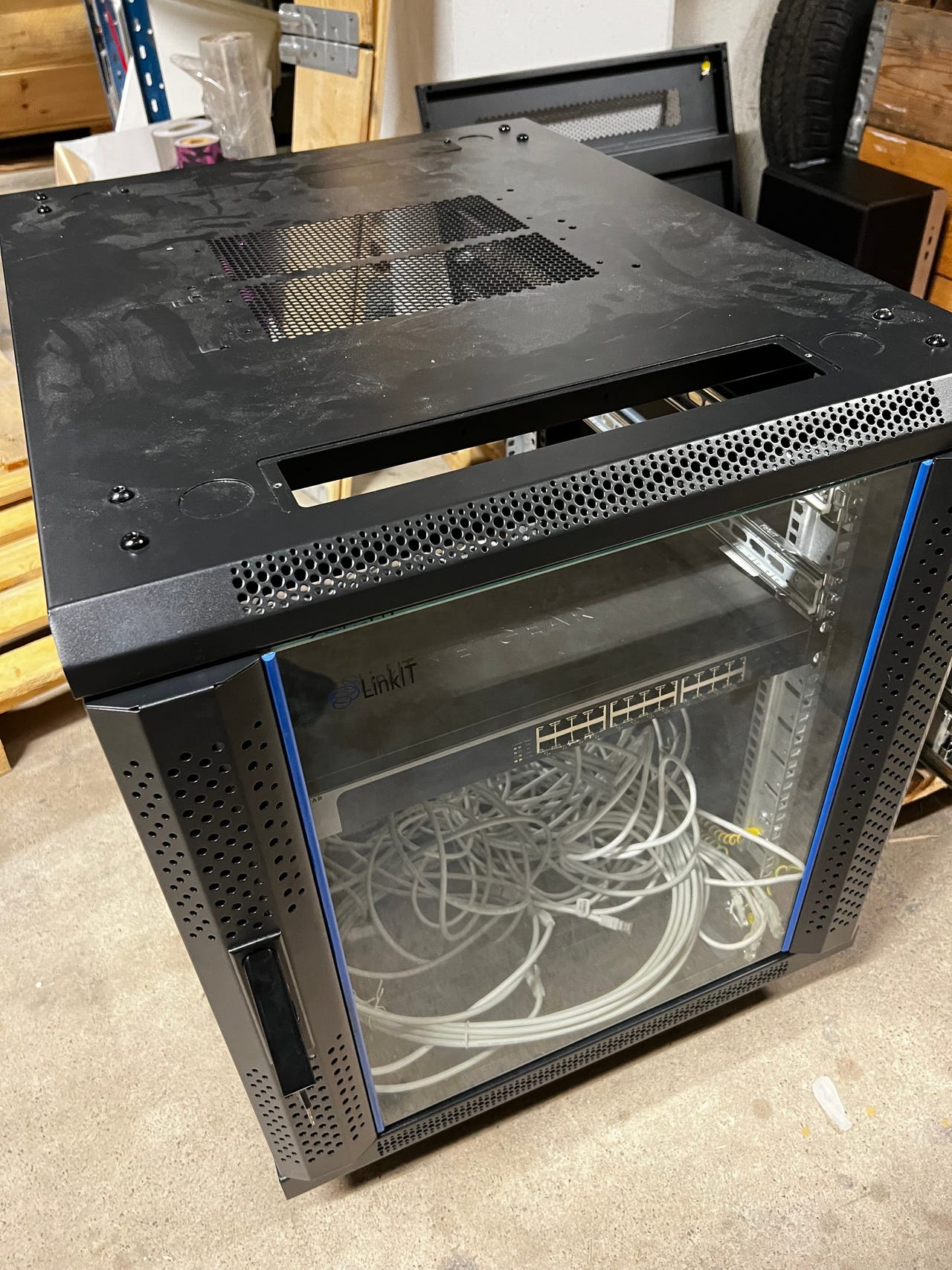 Brukt LINKIT rack skap med glassdør | FINN-torget