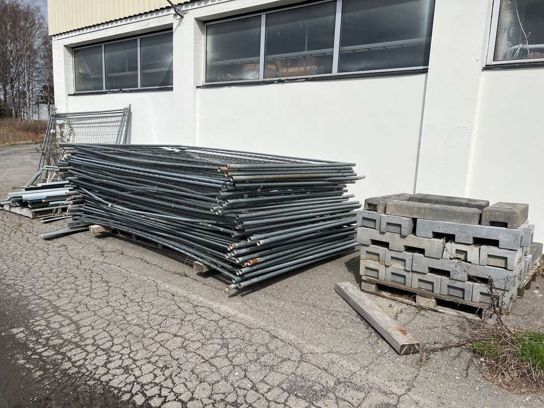 Bygge gjerde ca 40 stk | FINN-torget
