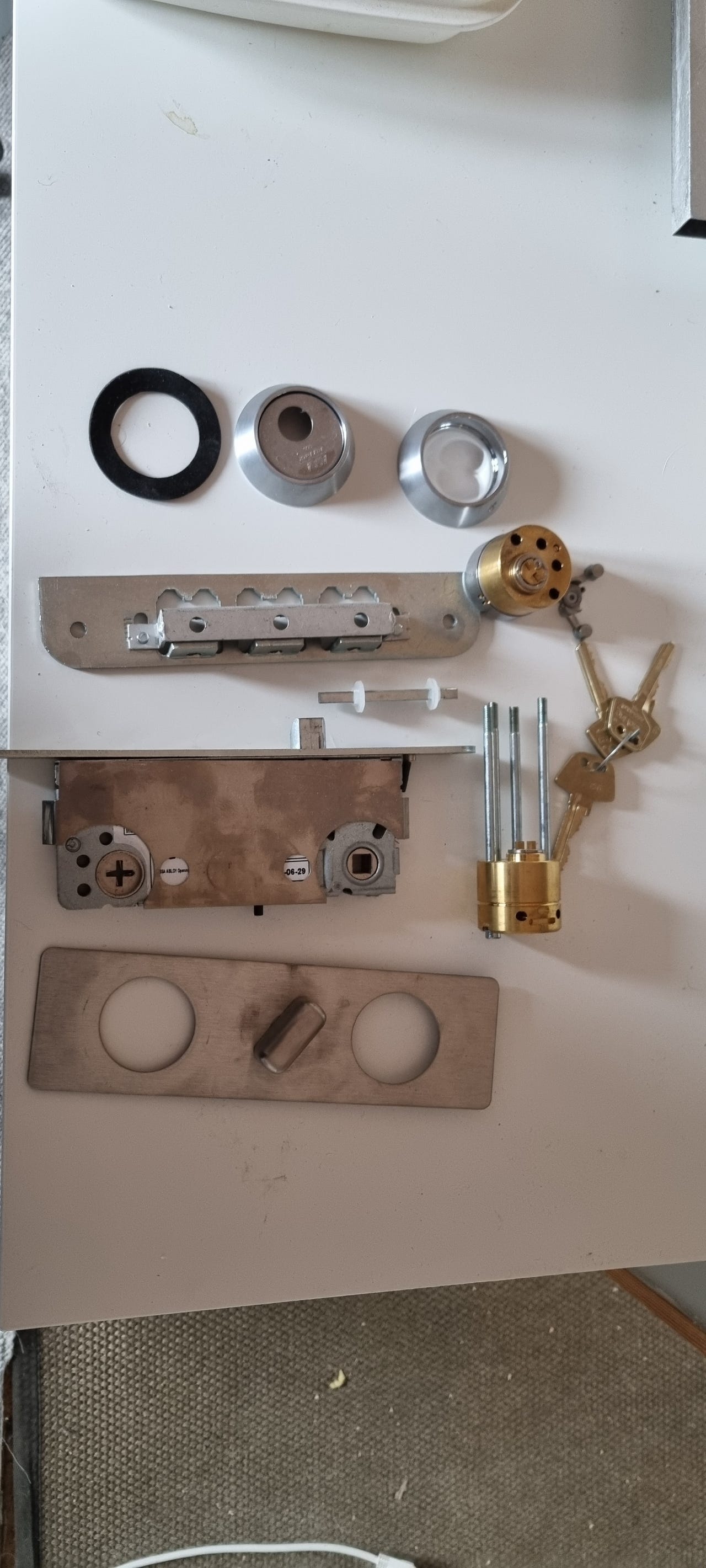 Ny komplett Assa Abloy 2500 låskassett inkl sluttstykke og sylinder ...