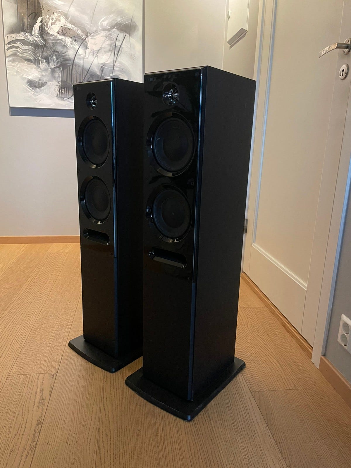 2 stk KEF Høyttalere | FINN torget