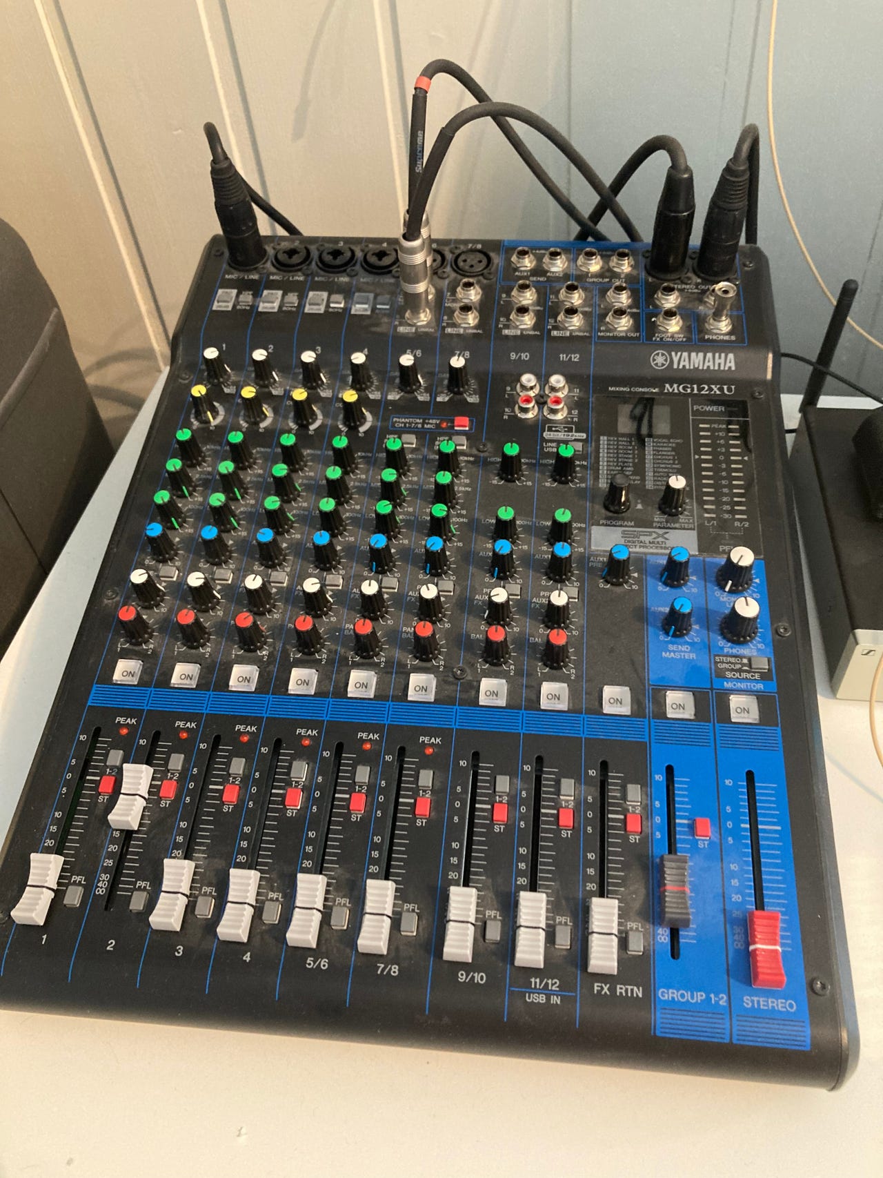 Mackie SRM350 & Yamaha MG12XU mikser + mye annet selges (helst samlet ...