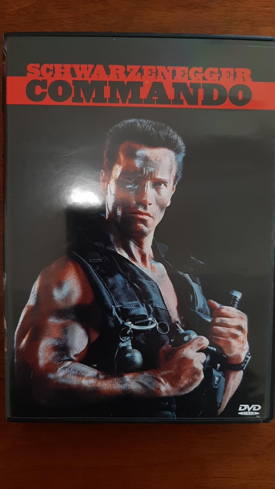 COMMANDO Norsk tekst ACTION Arnold Schwarzenegger | FINN torget