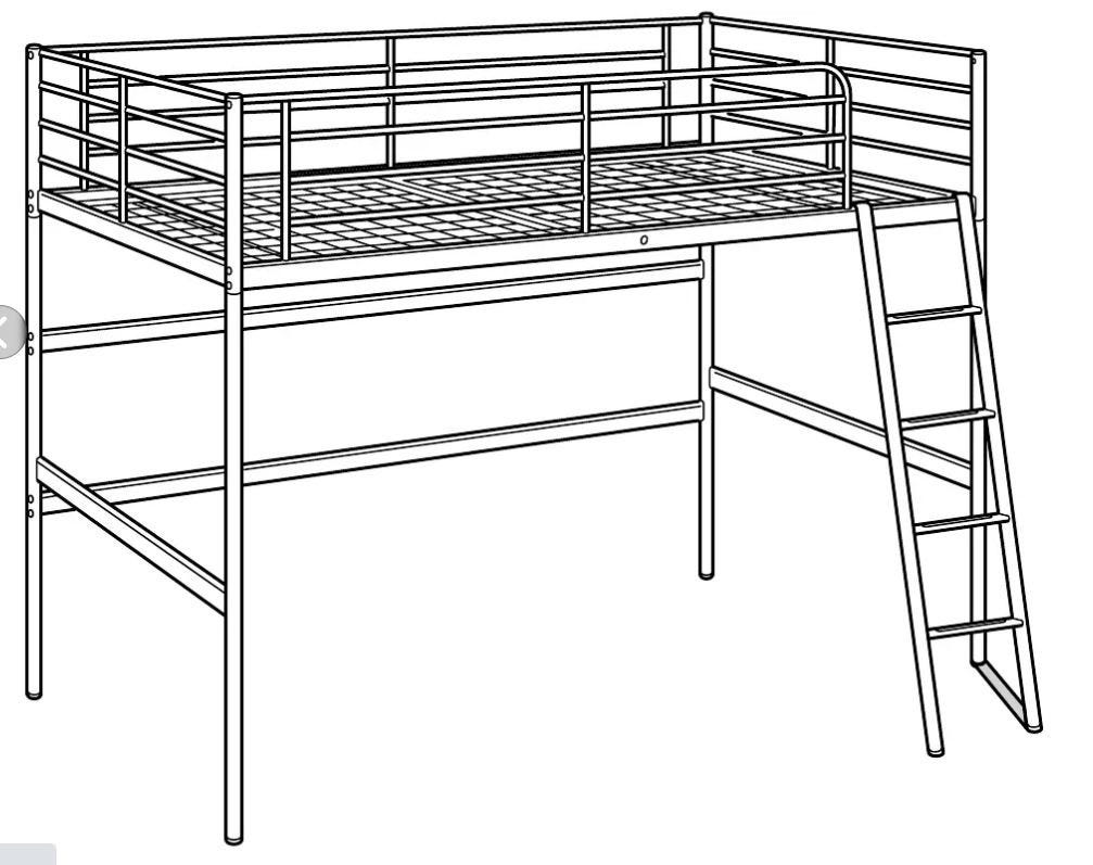 Svarta seng med madrass og mulighet for pult e.l. under | FINN-torget