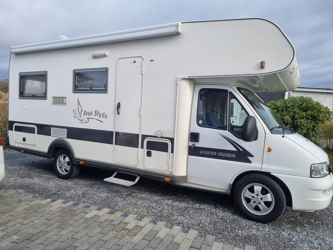 Bobil leies ut: Fiat Eura mobil - 2005 - Alkove - 110 hk - 2 300 l ...