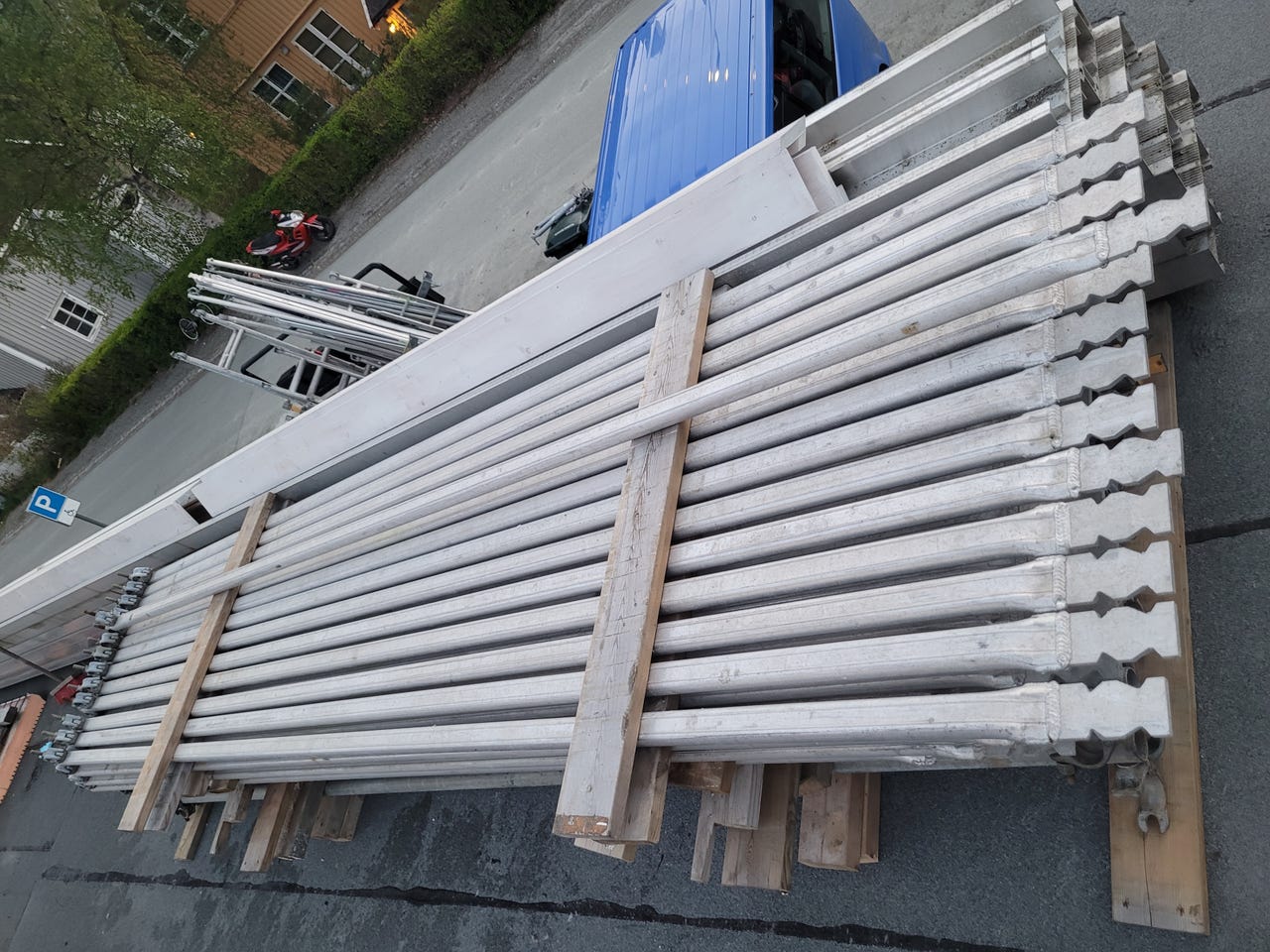 Skråstag i aluminium til stillas. Passer Layher, Instant, Strand, Delta ...