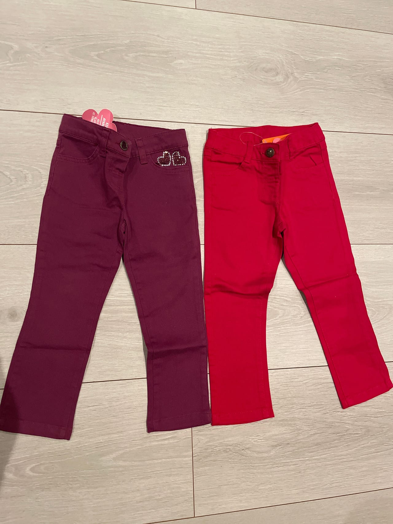 2 nye bukser str 92/98 | FINN-torget