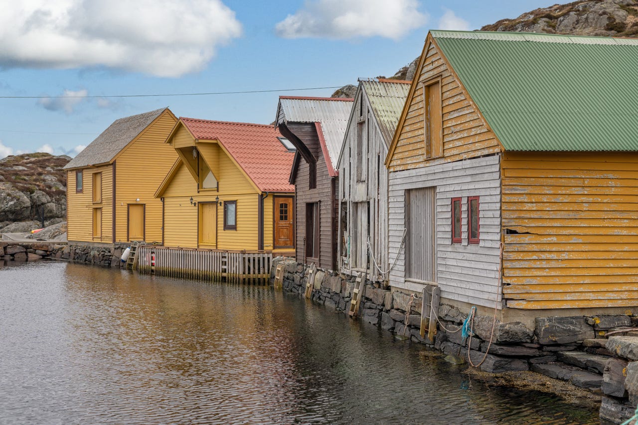 Geitung - eldre nedlagt småbruk med naust - Ny prisantydning | FINN eiendom