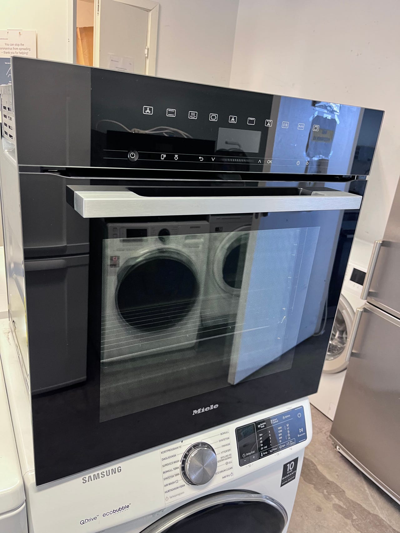 B-vare Miele DGC 7351 integrert ovn med 16 mnd garanti | FINN torget