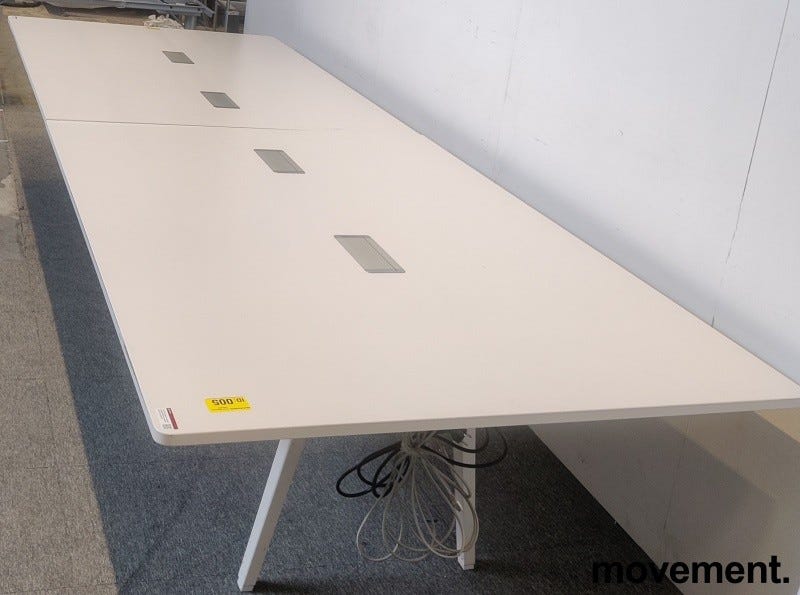 2 stk Møtebord / konferansebord i hvitt fra Vitra, 400x140cm, passer 12 ...