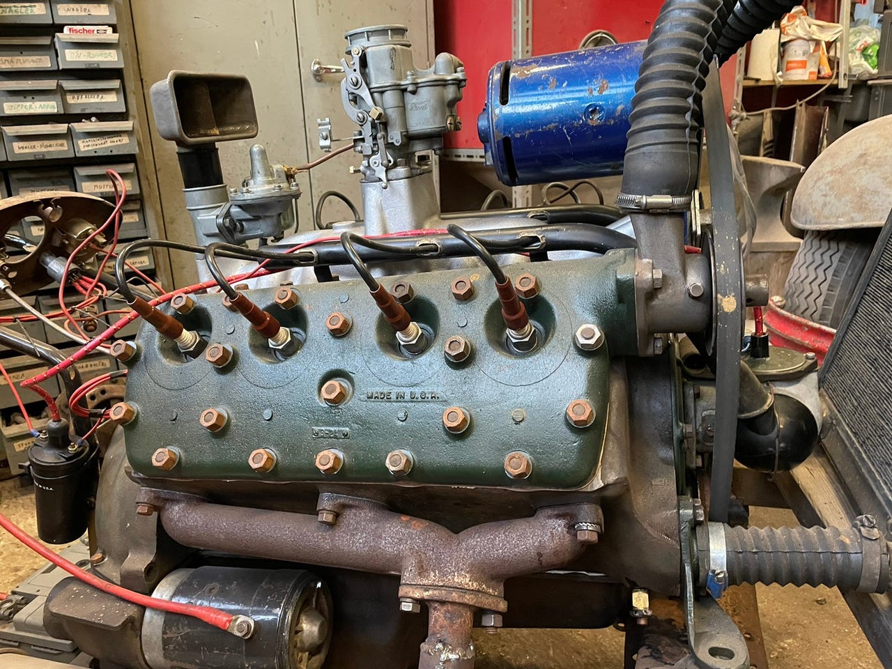 221 ci Ford V8 flathead motor selges. | FINN torget