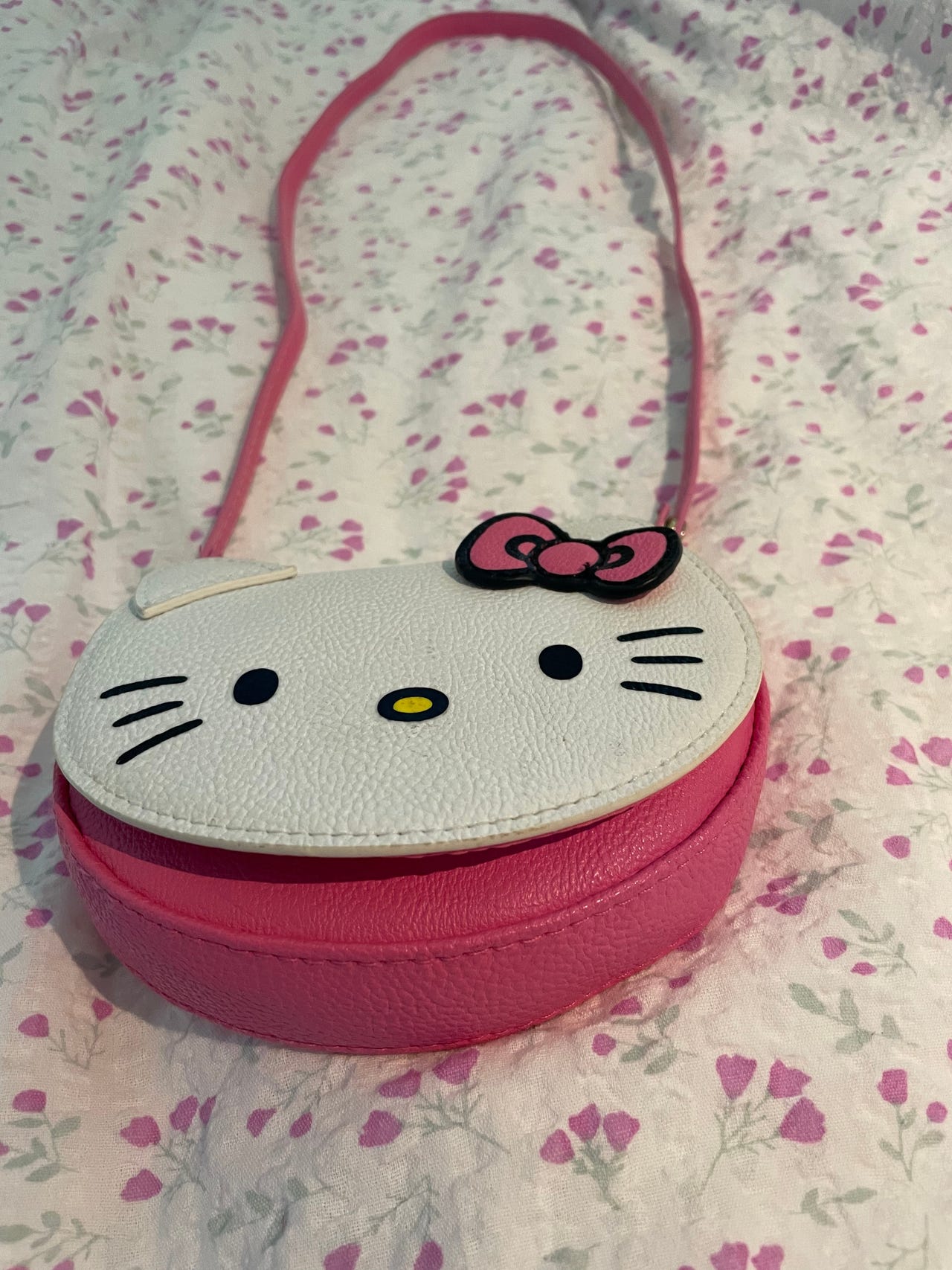 Hello Kitty-veske til salgs! | FINN-torget