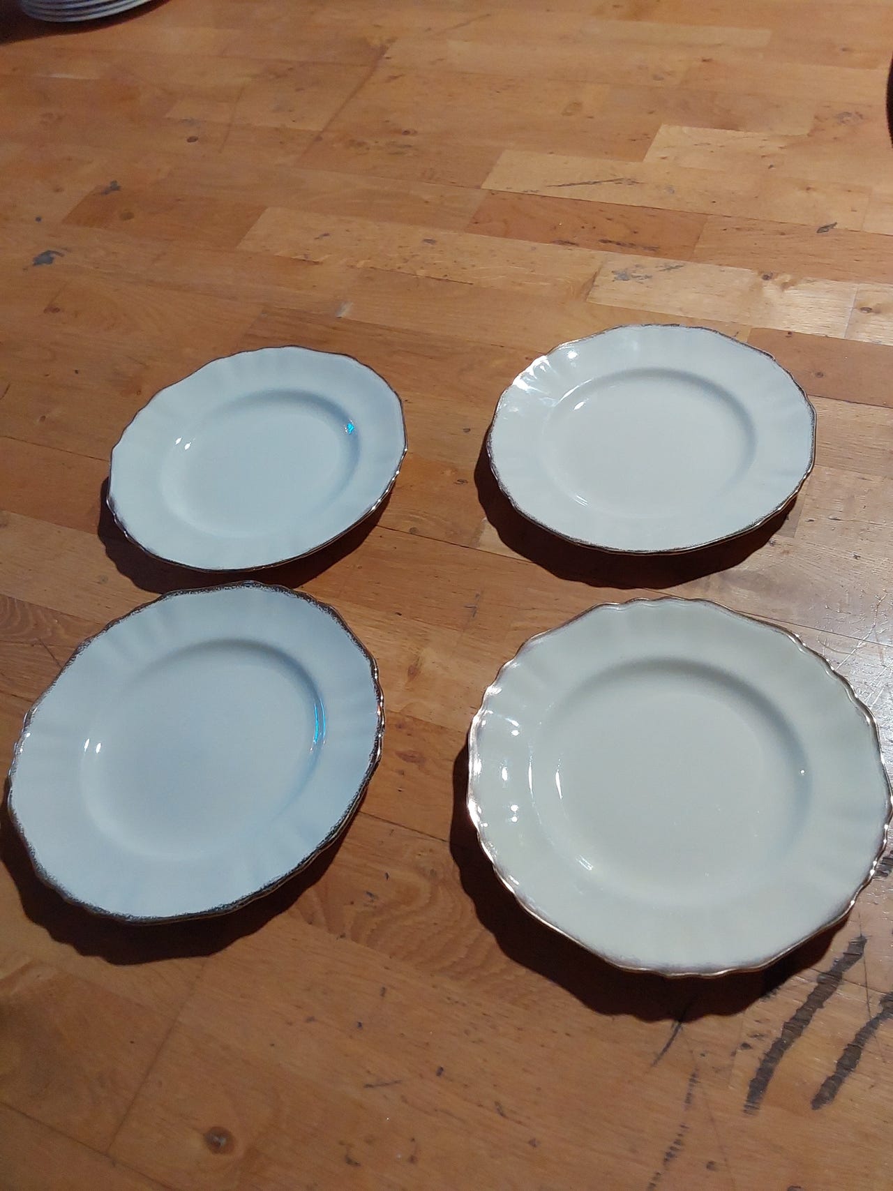 4 tallerken Fra J & G Meakin England | FINN-torget