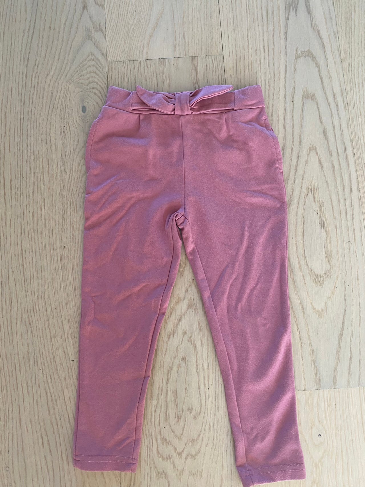 Fin rosa bukse fra NameIt størrelse 104 | FINN torget