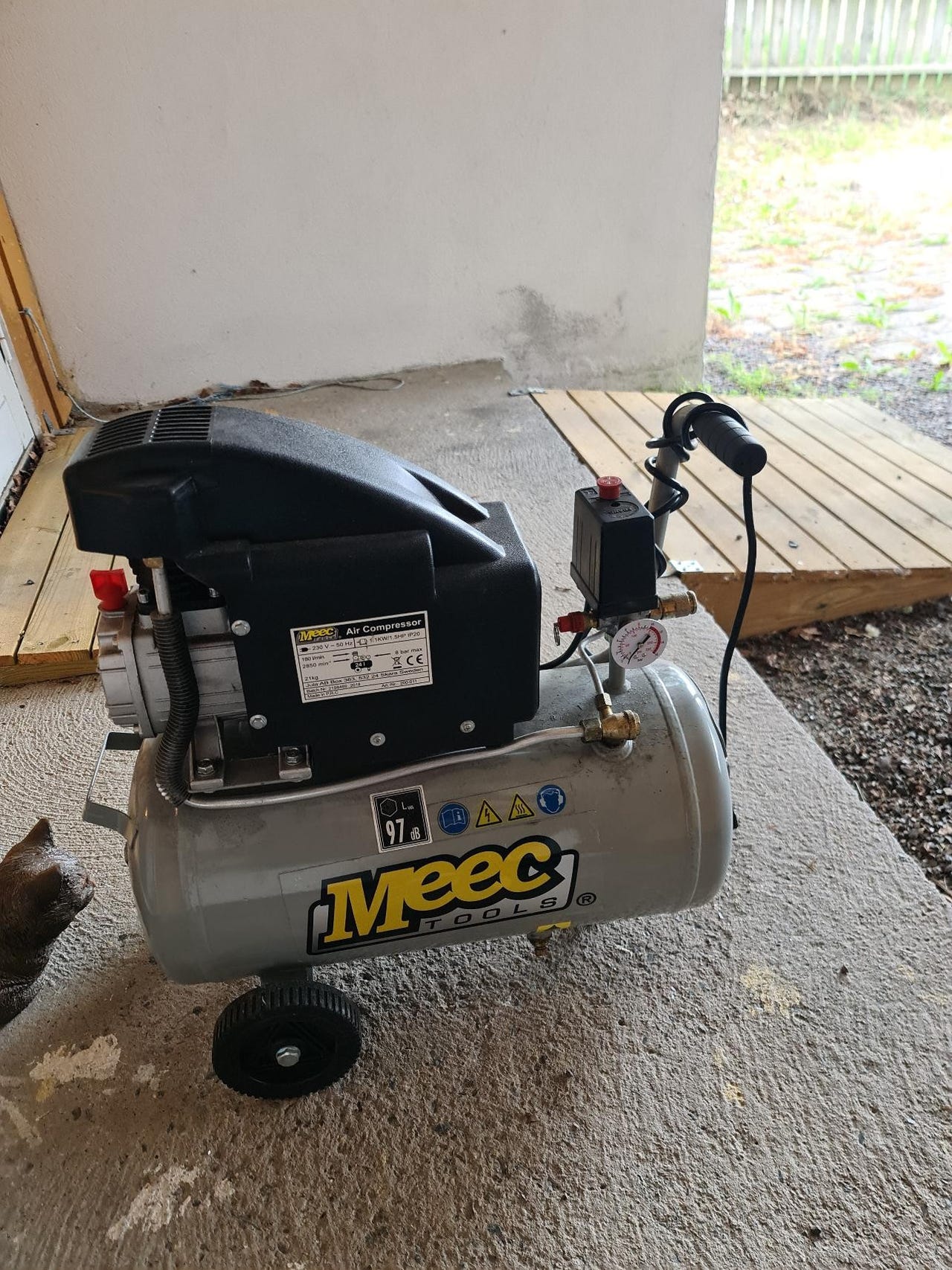 Meec kompressor 24l. 1,5hk | FINN torget