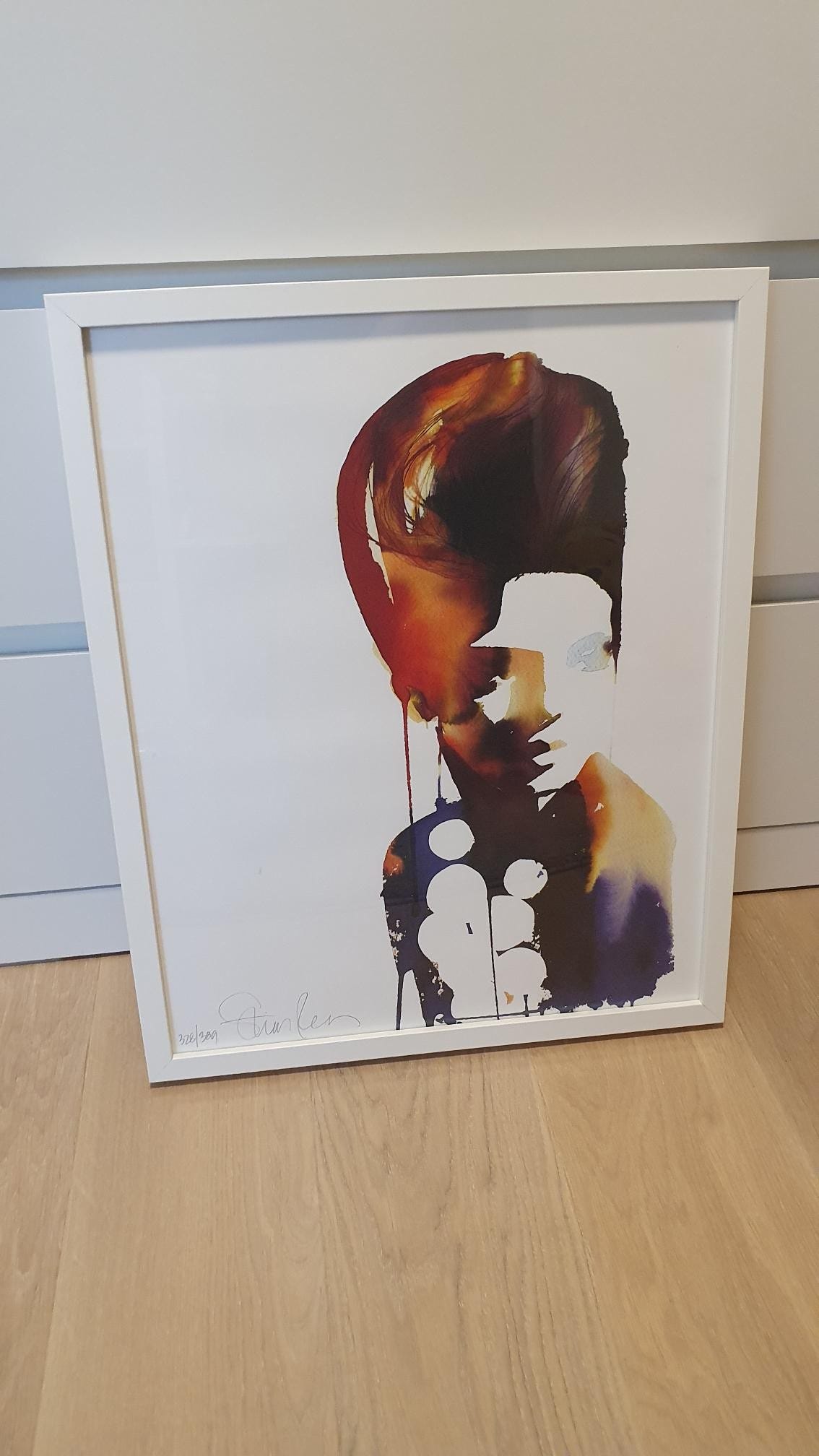 "String of pearls" av Stina Persson | FINN torget