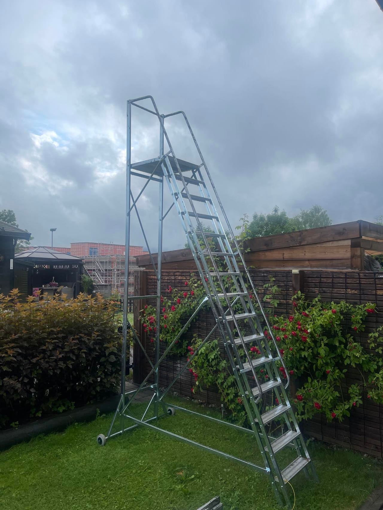 Plattform stige / Mobil trapp med rekkverk | FINN torget