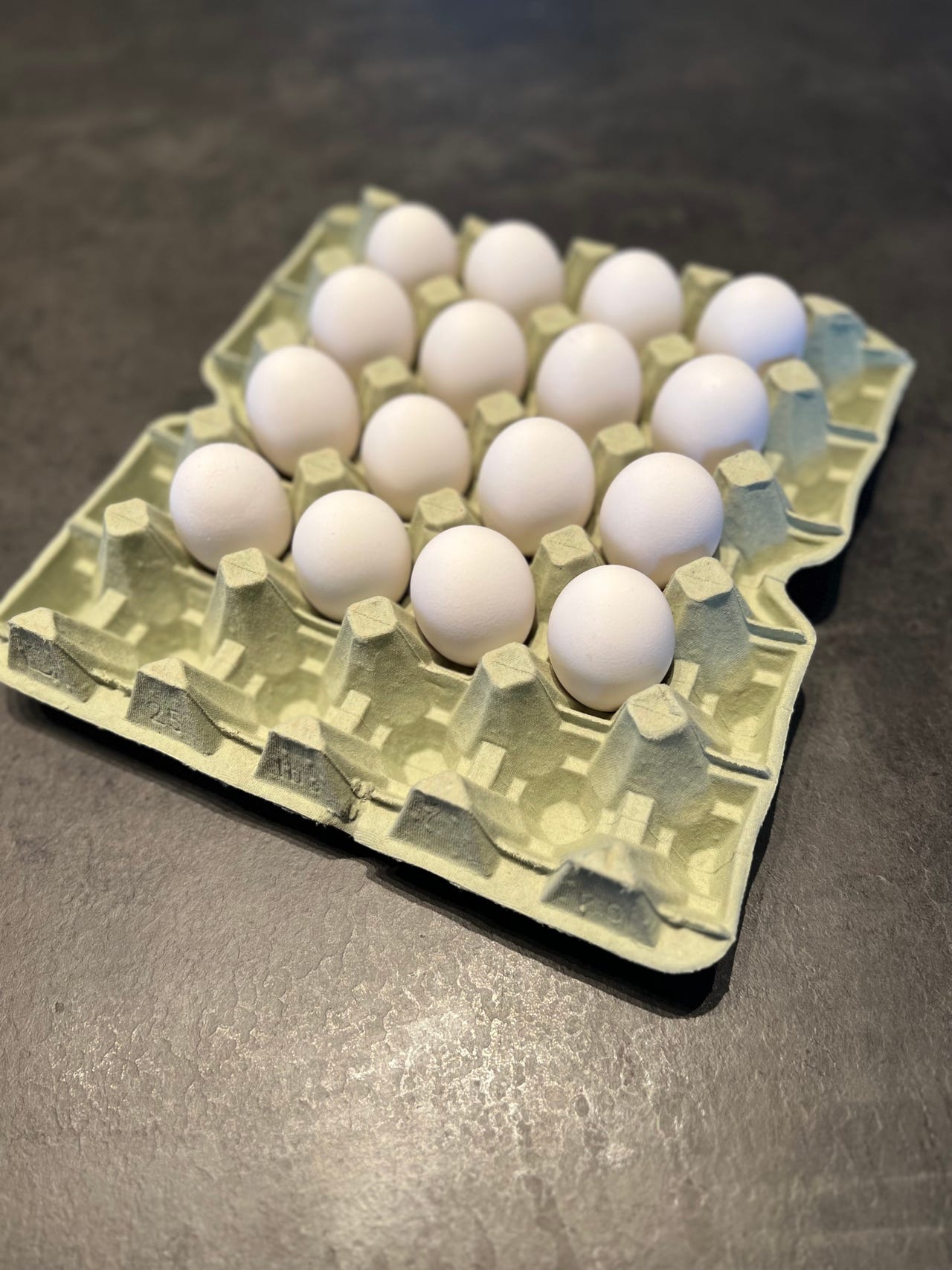 Eggbrett i papp ca 6000stk (2 paller) | FINN torget