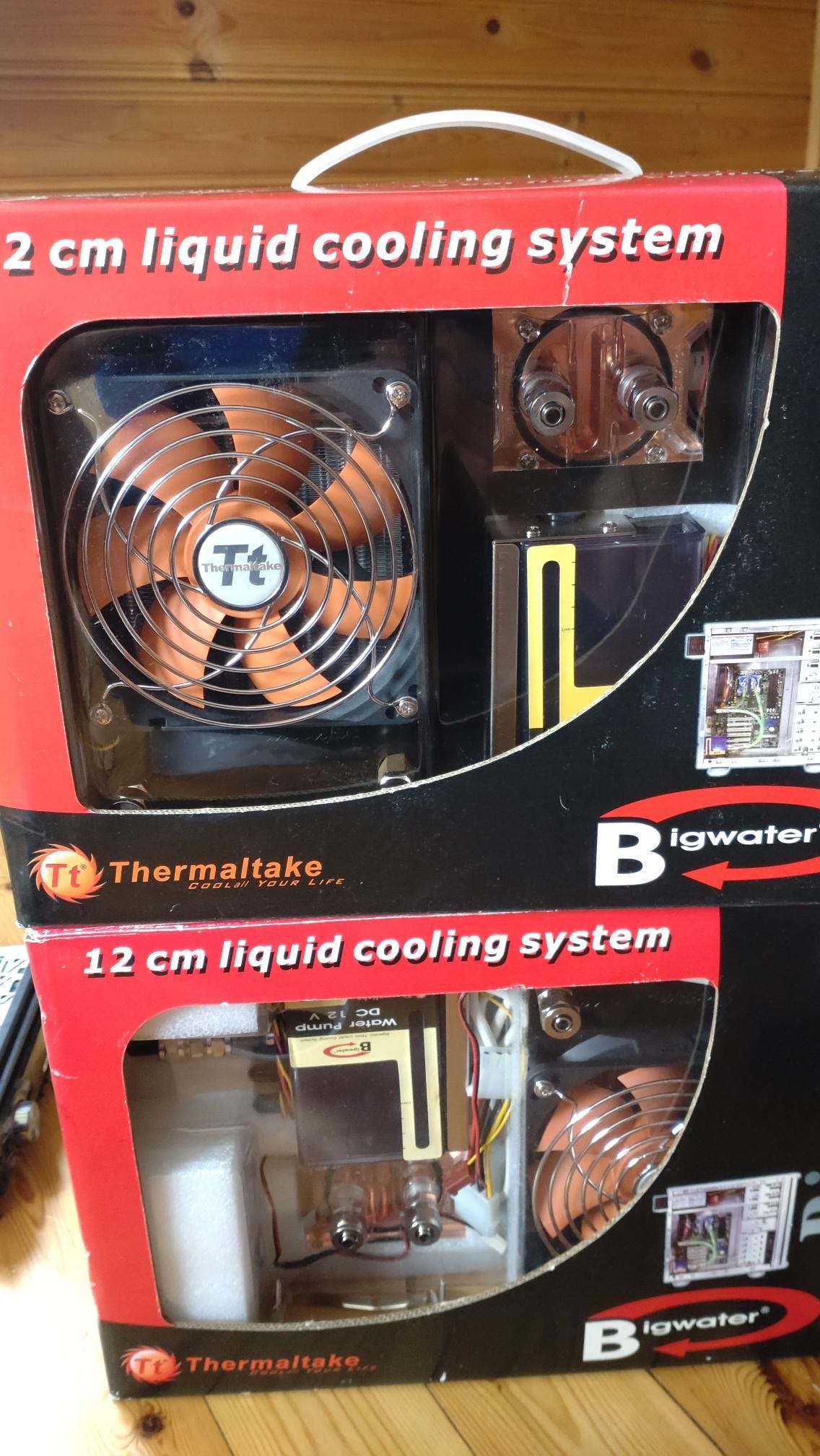 Thermaltake vannkjøling 2stk | FINN torget