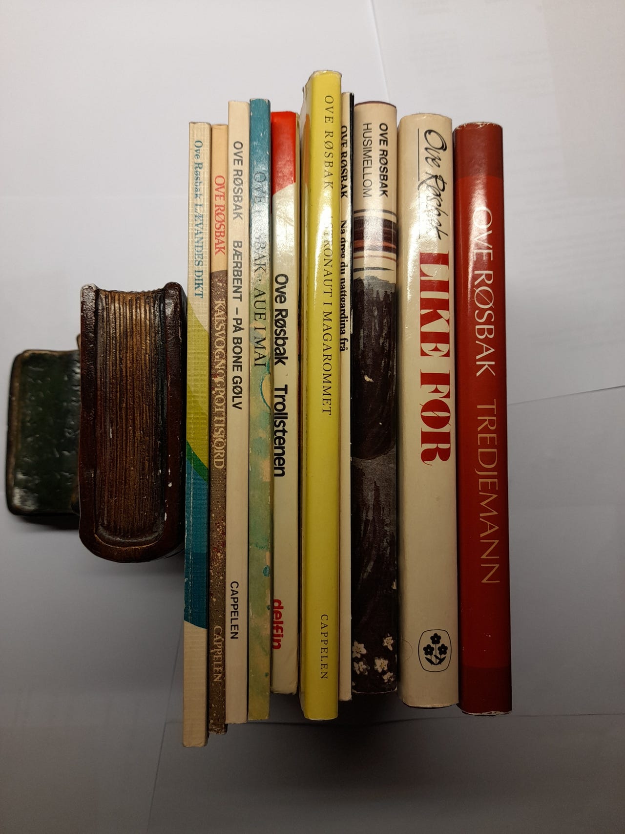 Ove Røsbak. 10 bøker hvorav 3 med DEDIKASJON fra forfatter | FINN torget