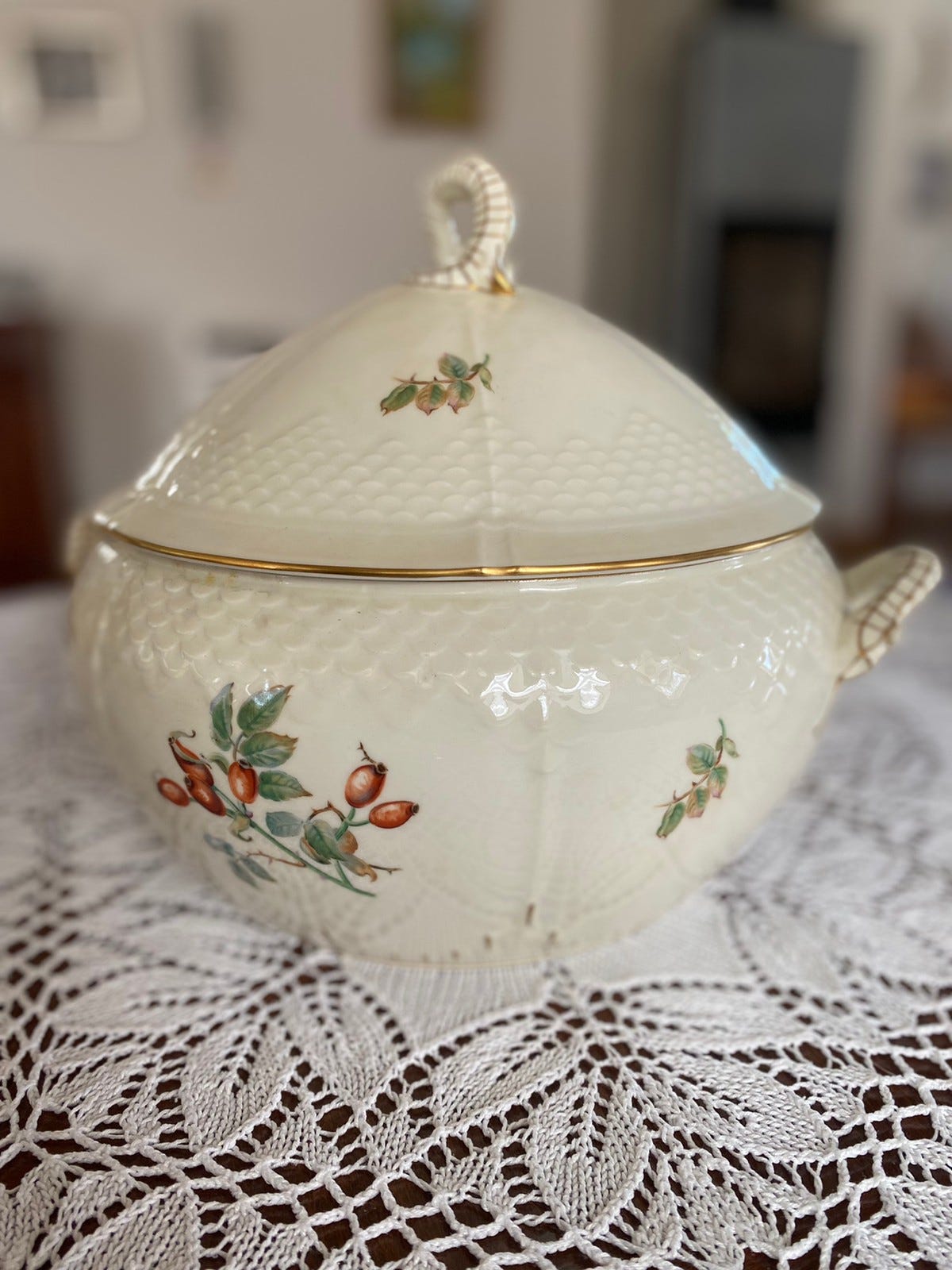 Suppeterin B&G Saxon Flower. | FINN-torget