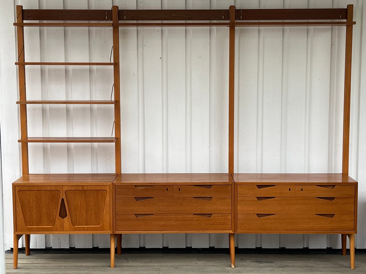 retro teak reol - Rival av brødrene Jåtog | FINN torget