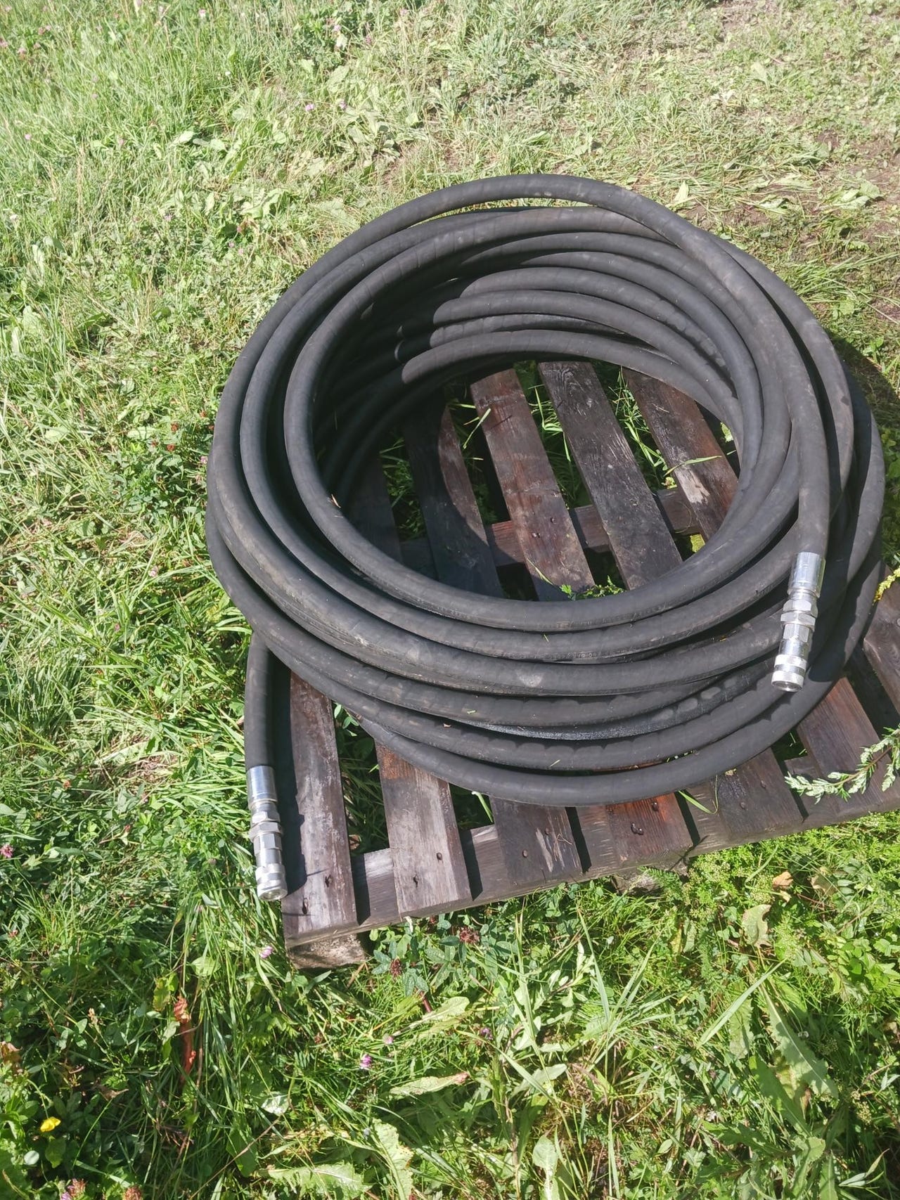 Hydraulikk slange. Ca. 48m. Kr 6.000,- | FINN-torget