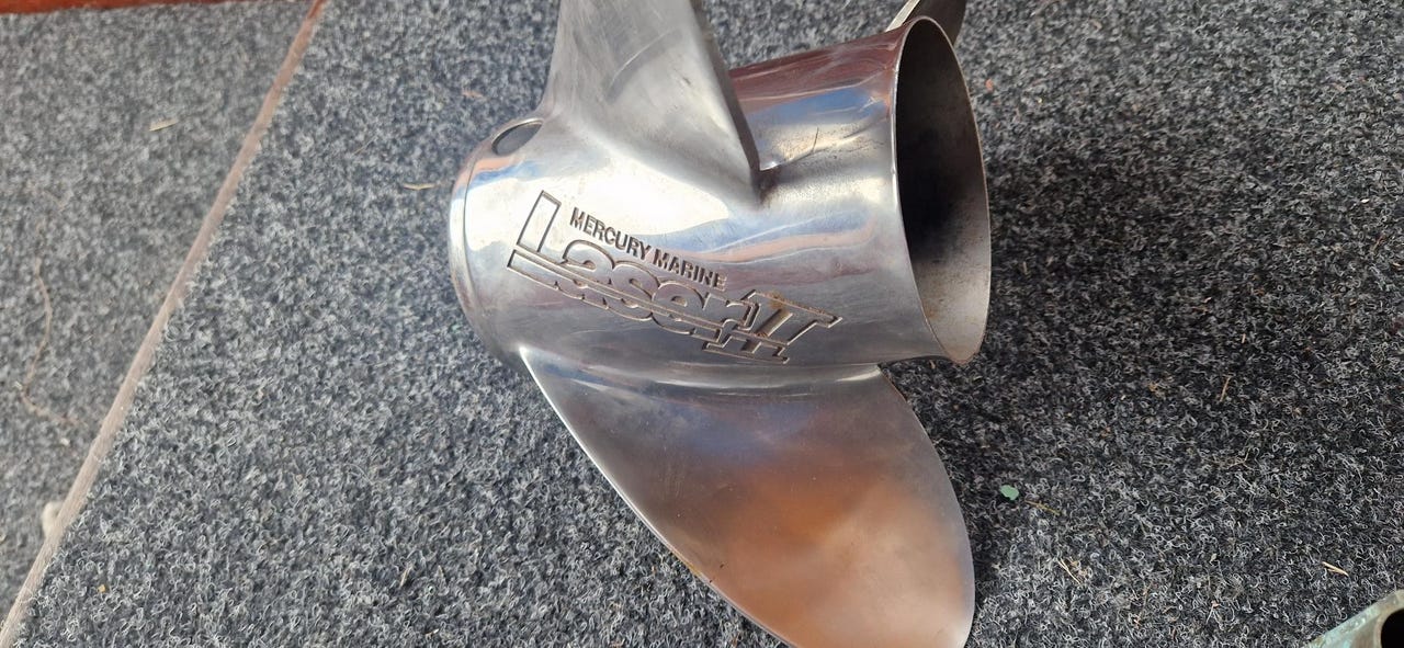 Mercury Laser II 23 Pitch Propeller SS Stainless Steel | FINN torget