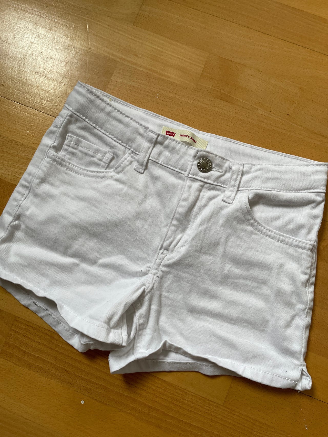Levis hvit denim shorts jente str 152 cm | FINN-torget