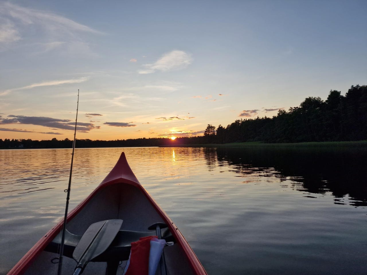 Kano med elektrisk motor til leie. | FINN torget