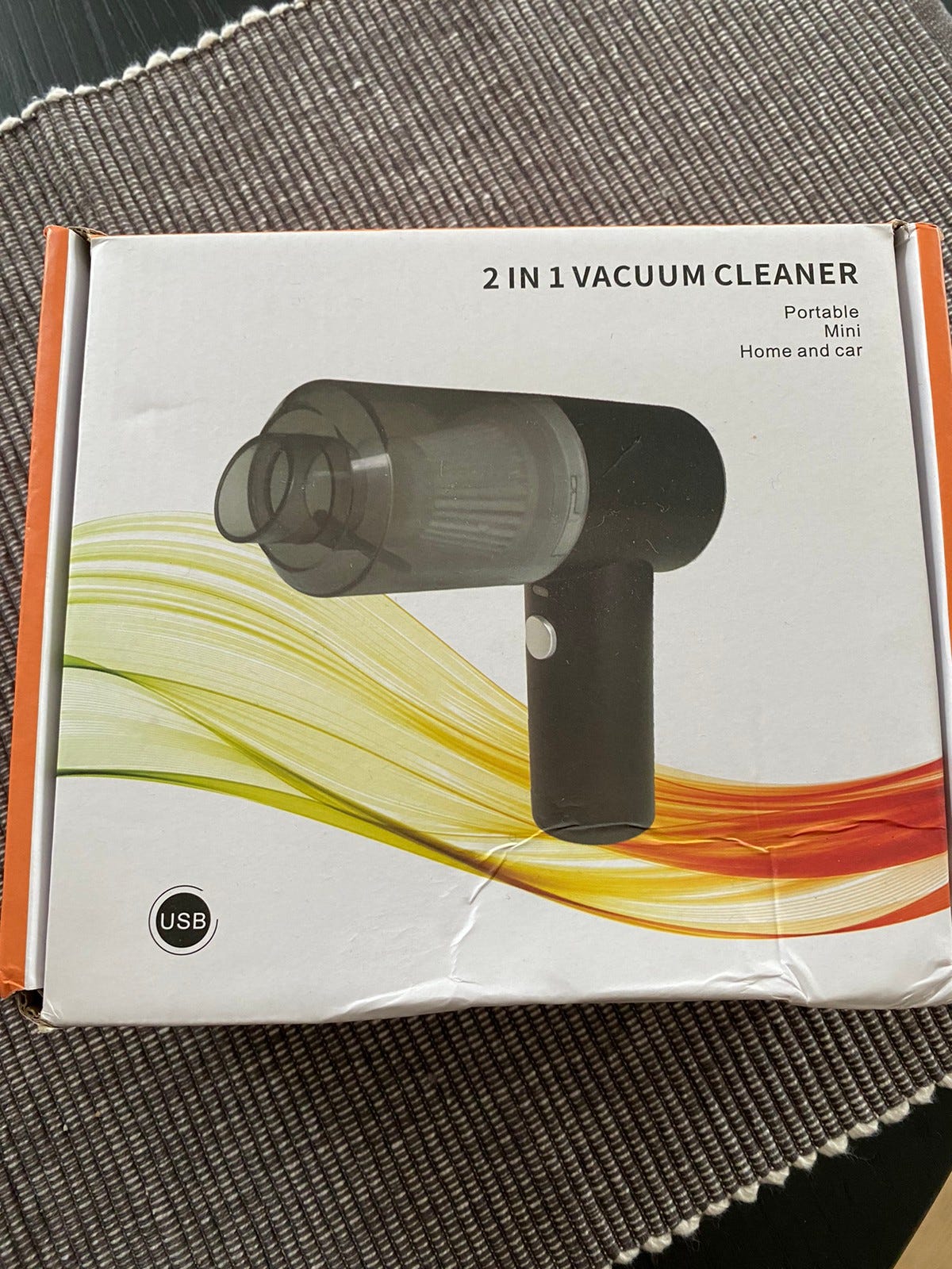 Mini støvsuger til bil med USB lading | FINN-torget