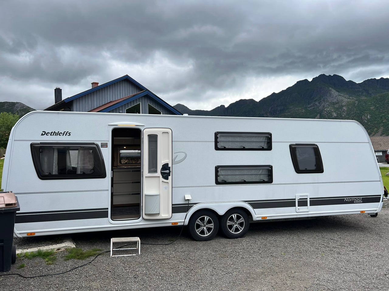 Campingvogn til salgs: Dethleffs Nomad snow 5DD - 2020 - Soveplasser 7 ...