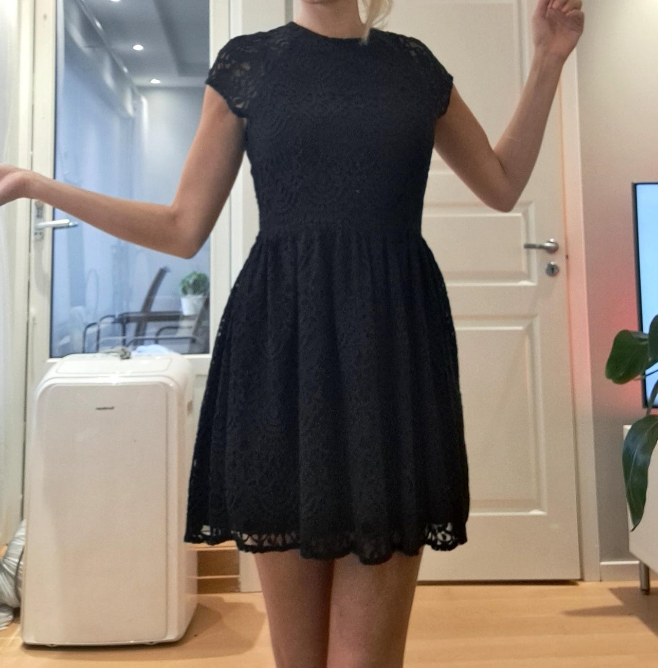 Sort blondekjole A-line kjole | FINN-torget