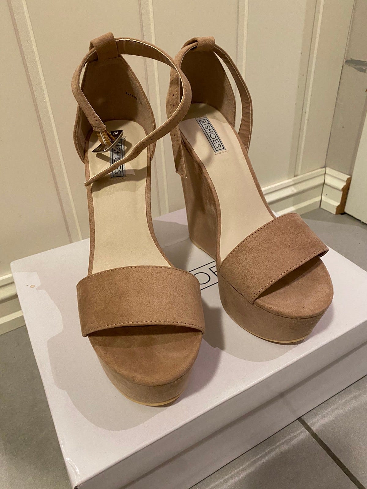 NLY Shoes kilehelsandaler | FINN-torget