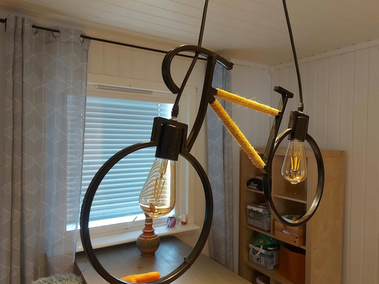 Taklampe moderne stil . | FINN-torget